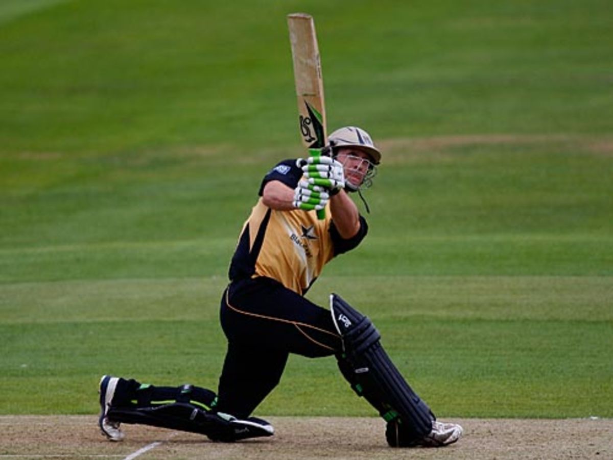 Jim Troughton goes over midwicket | ESPNcricinfo.com