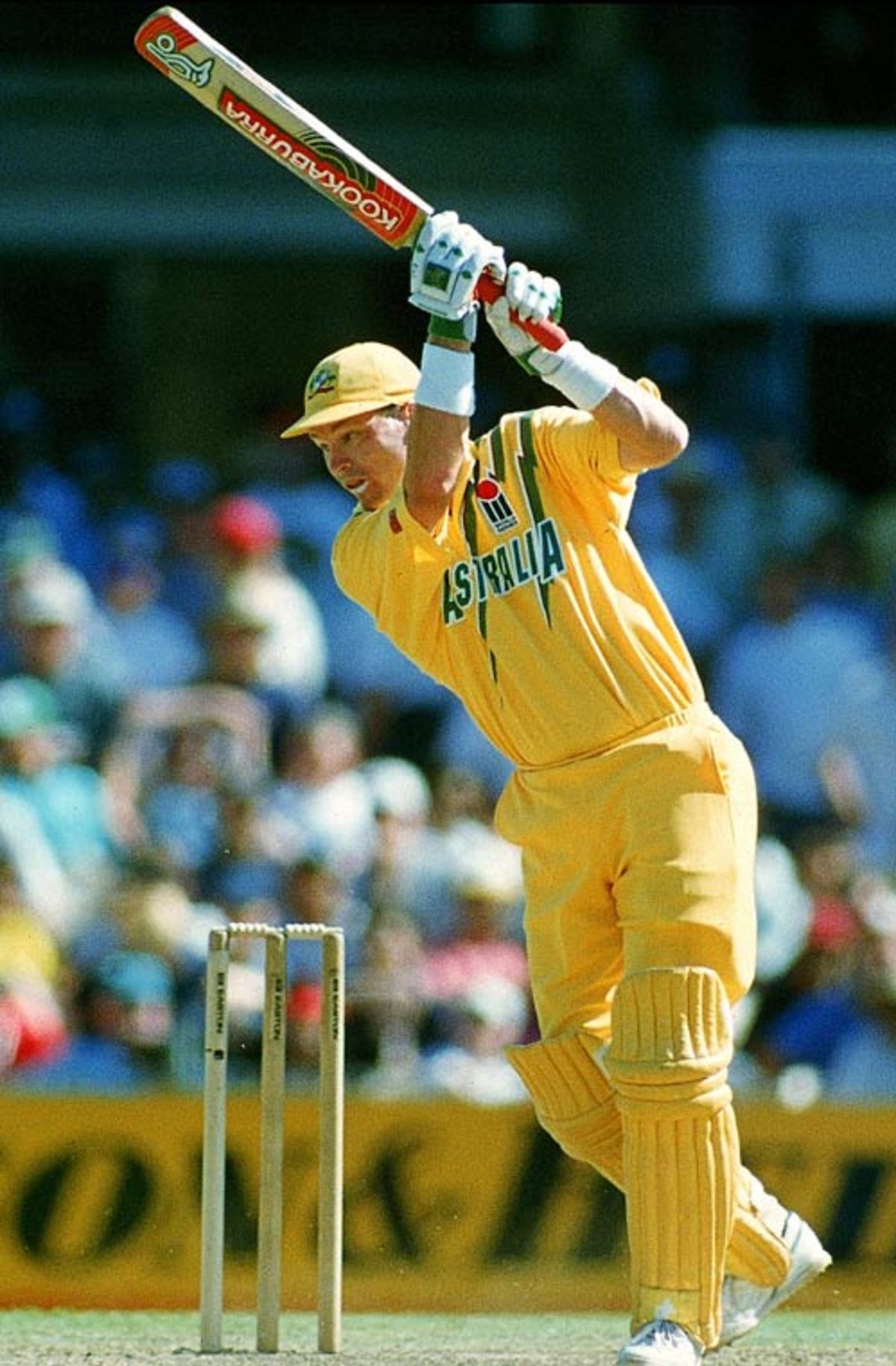 Dean Jones and Merv Hughes at an Allan Border tribute dinner in Sydney ...