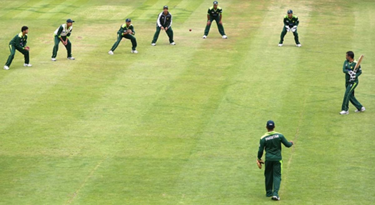 Pakistan practice catching in the slips on the eve of the first Test ...