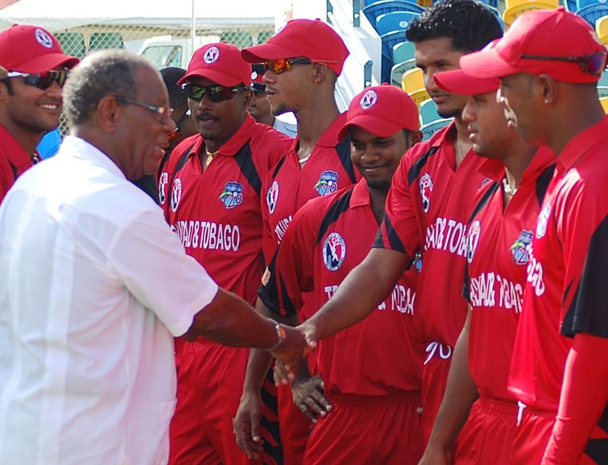 Sir Everton Weekes meets the Trinidad and Tobago team | ESPNcricinfo.com