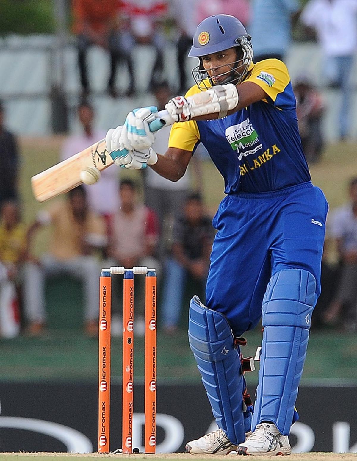 Suraj Randiv cracks one through the off side | ESPNcricinfo.com