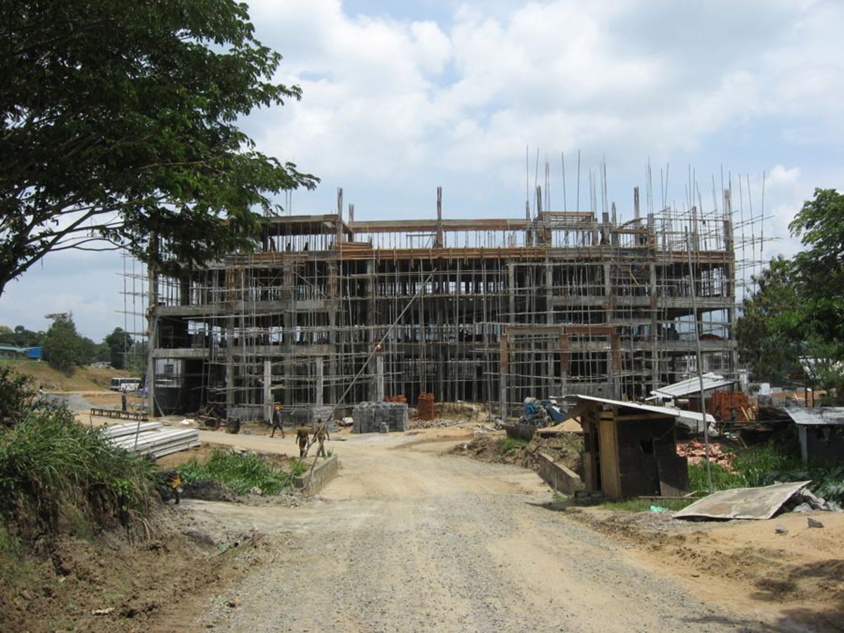 The entrance to the stadium in Pallekele at the time of construction ...
