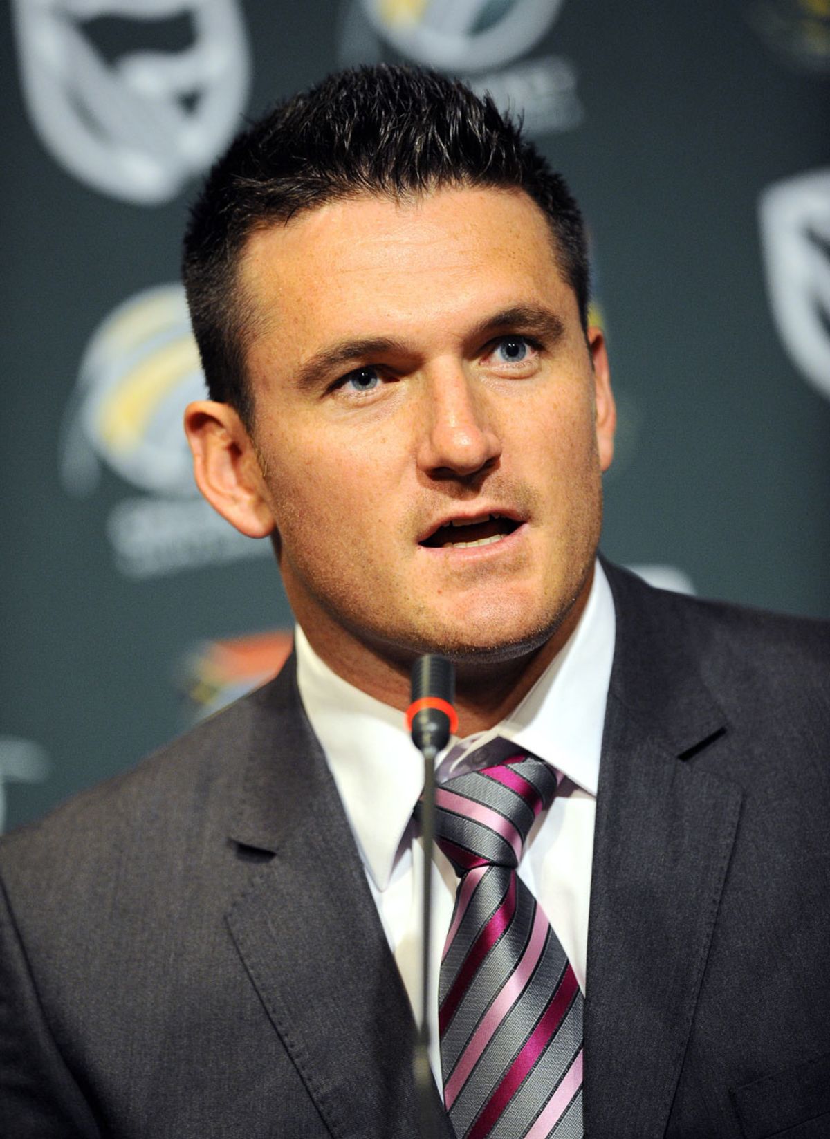 Graeme Smith at a press conference before he departs to the ...
