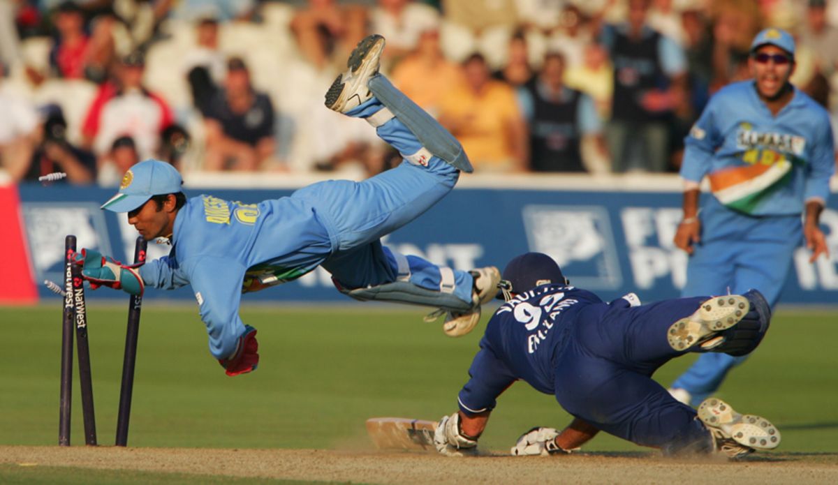 Dinesh Karthik's stumping of Michael Vaughan in sequence | ESPNcricinfo.com