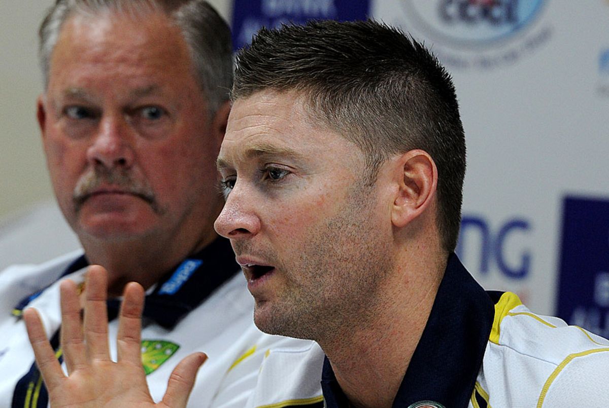 Mickey Arthur and Steve Rixon at Australia's training | ESPNcricinfo.com