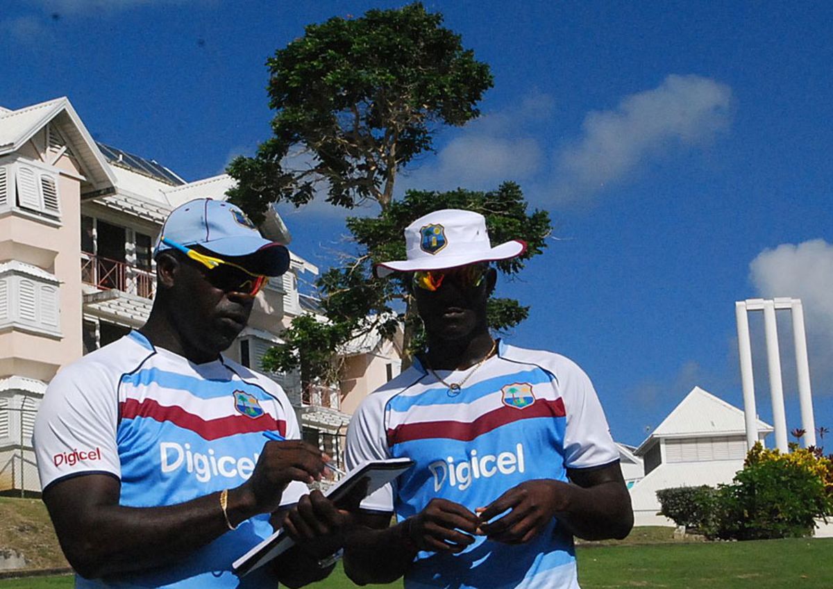 Mohammad Asif speaks to reporters in Lahore | ESPNcricinfo.com
