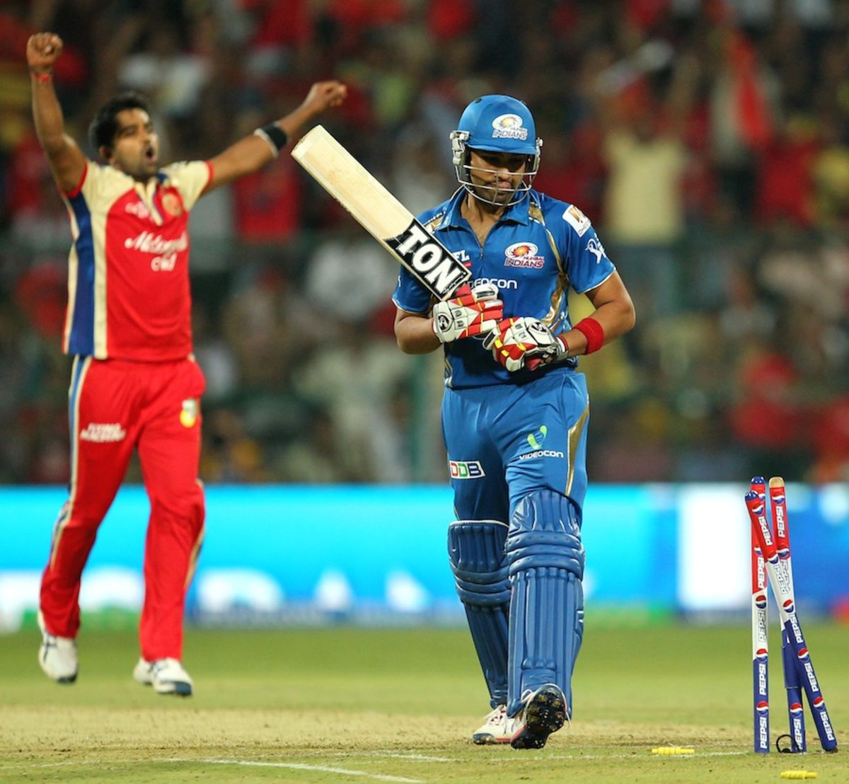 Vinay Kumar flattens Rohit Sharma's stumps | ESPNcricinfo.com