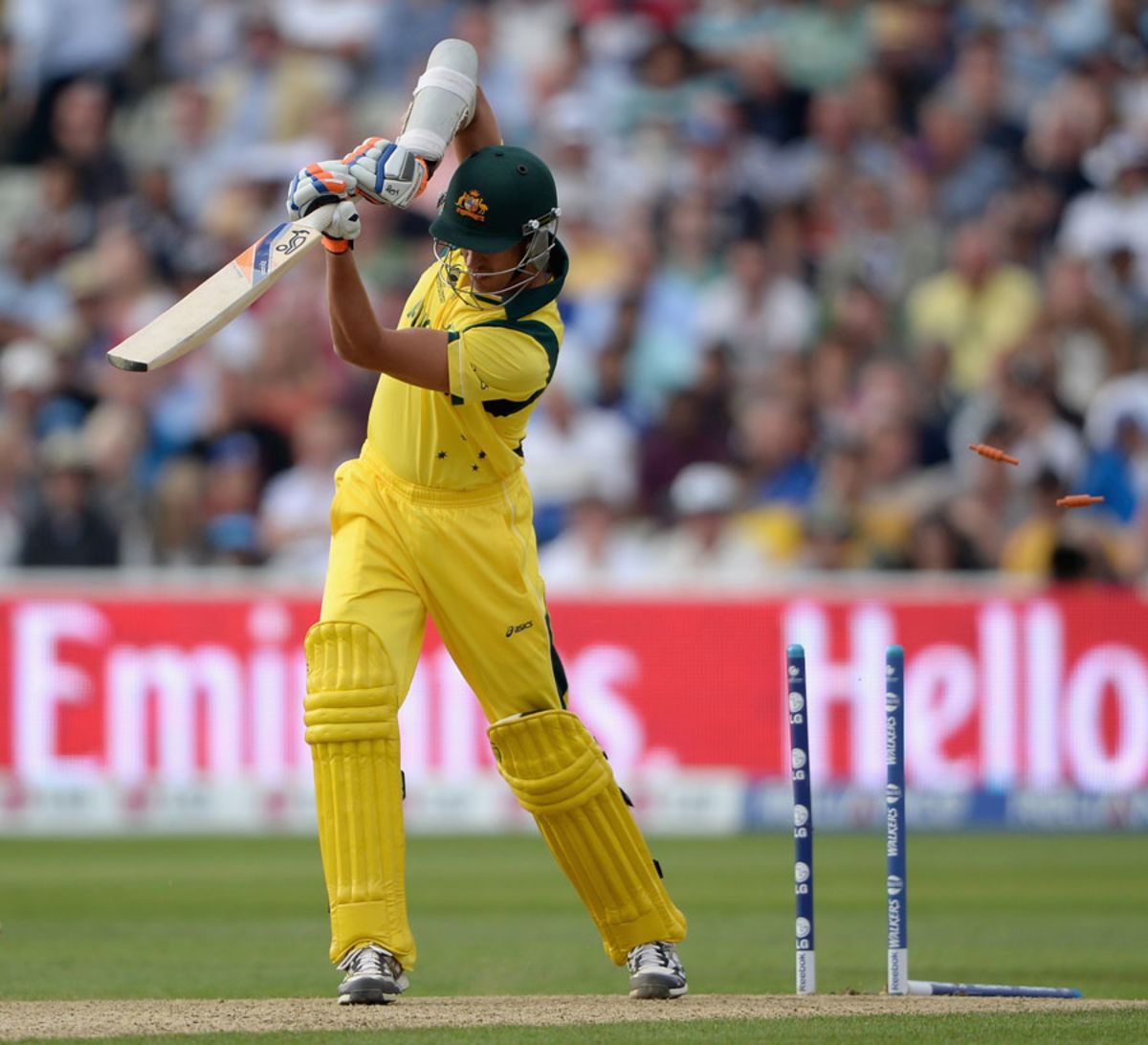 Mitchell Starc is cleaned up by James Anderson | ESPNcricinfo.com