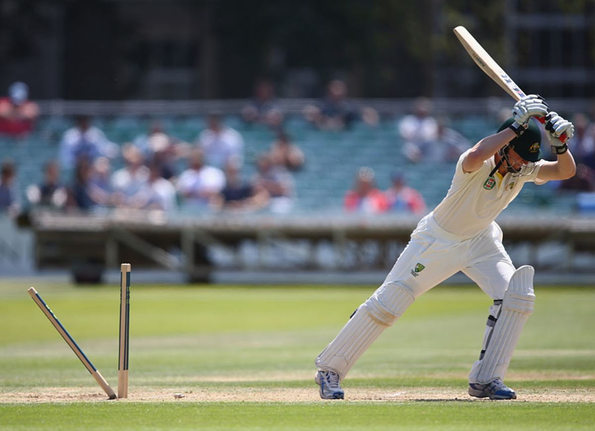 Shivnarine Chanderpaul marks his guard | ESPNcricinfo.com