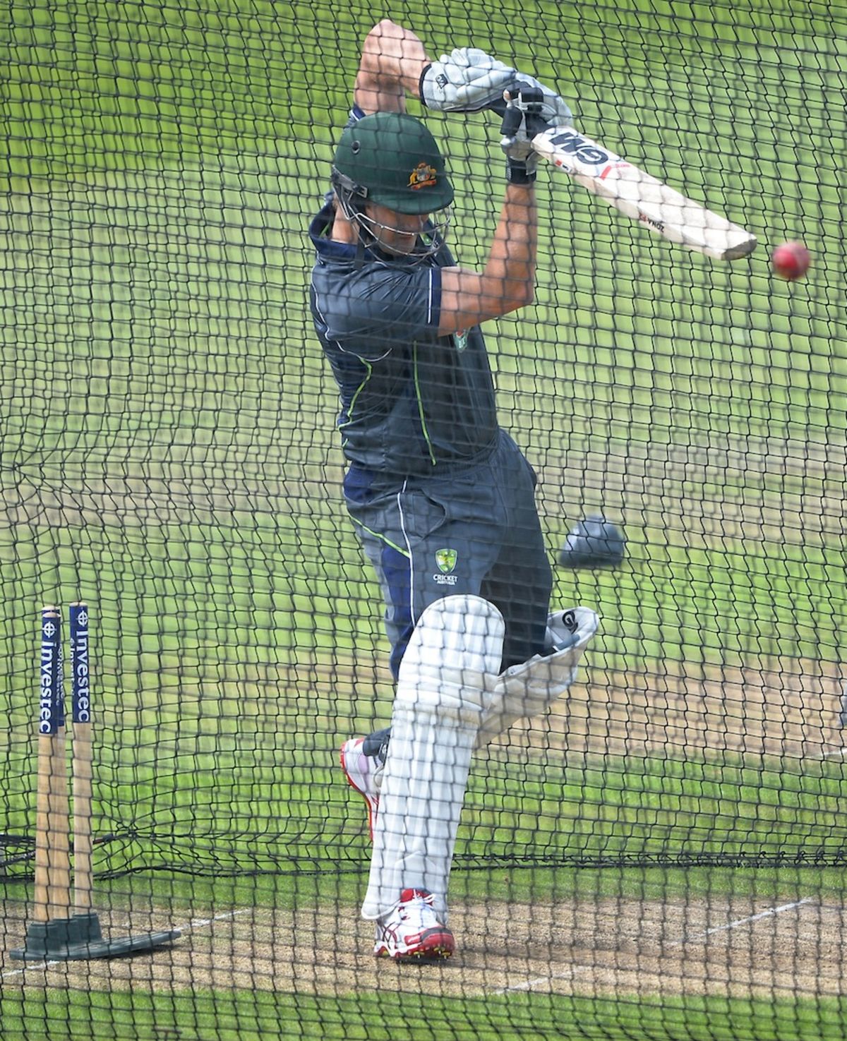 Shane Watson bats in the nets | ESPNcricinfo.com