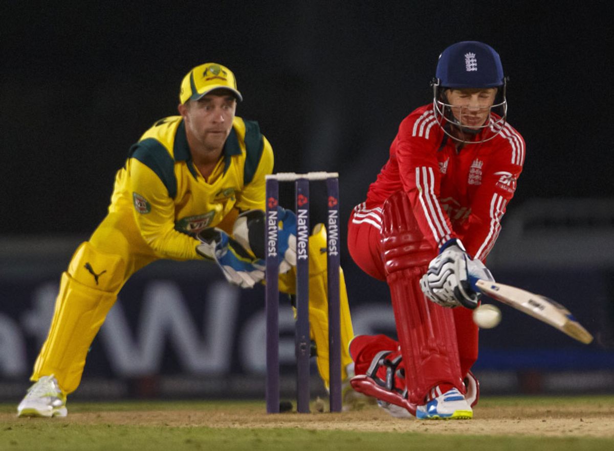 Aaron Finch launches Joe Root into the stands | ESPNcricinfo.com