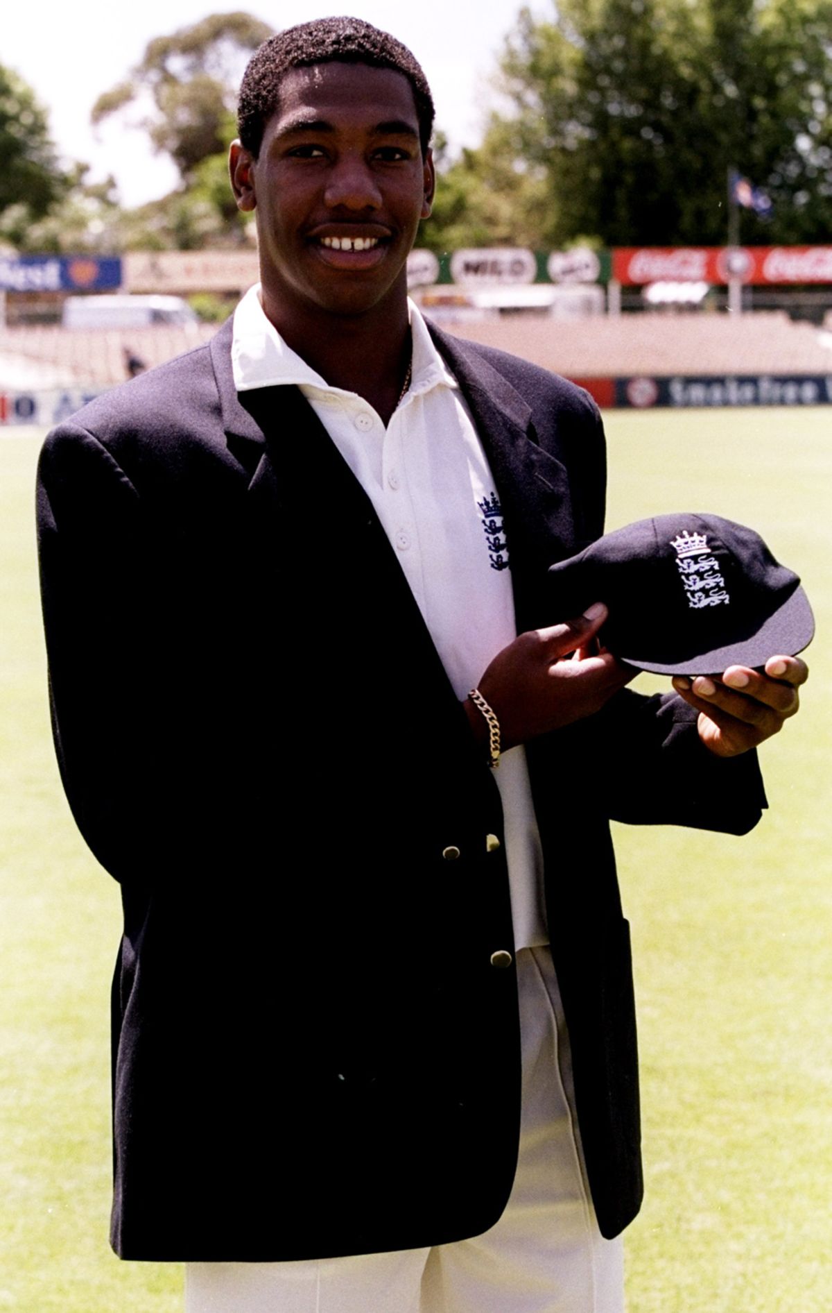 Jacobs catches Donald | ESPNcricinfo.com