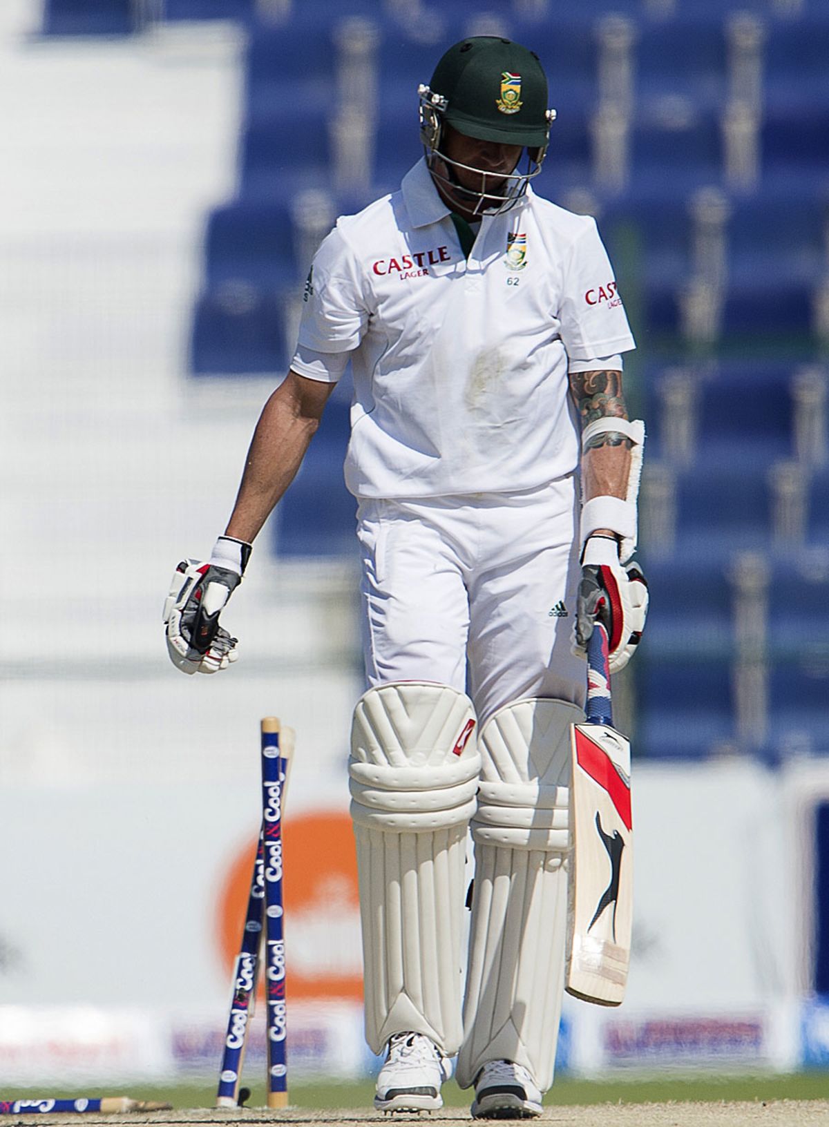 Zulfiqar Babar and Misbah-ul-Haq celebrate a wicket | ESPNcricinfo.com