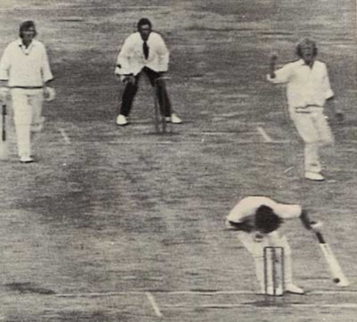 Ewen Chatfield deflects a bouncer from Peter Lever into his temple and ...