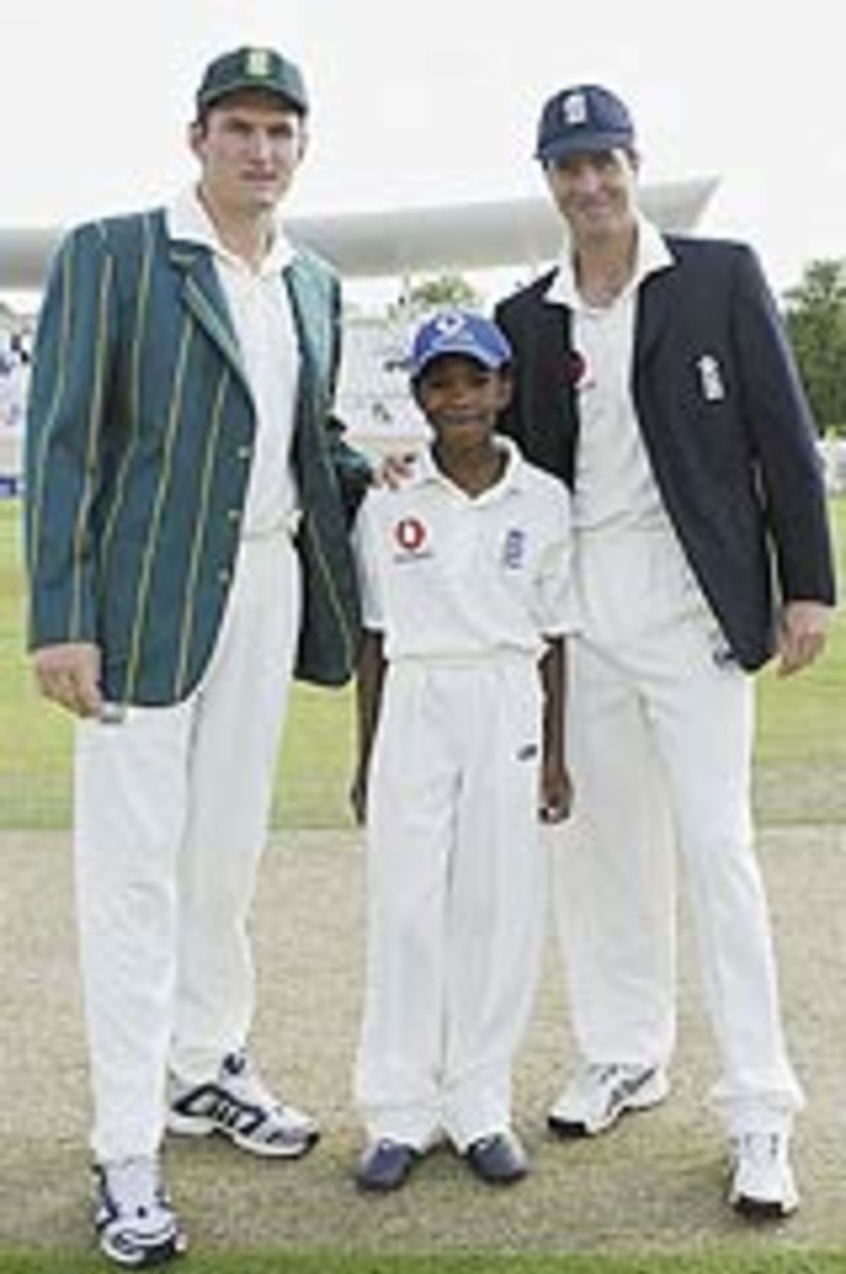 Graeme Smith and Michael Vaughan pose with a mascot | ESPNcricinfo.com