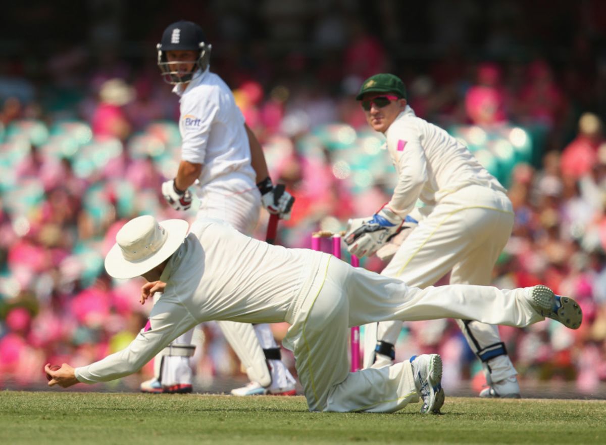 Michael Clarke holds a sharp, low catch to remove Scott Borthwick ...