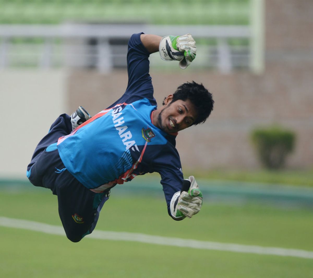 Sri Lanka Under-19 bowler Anuk Fernando celebrates a wicket ...