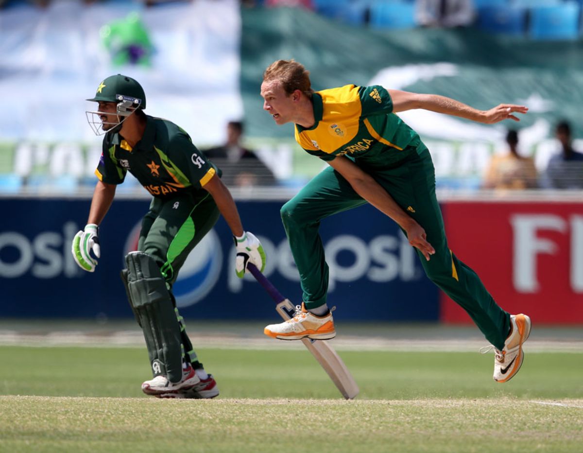 Justin Dill hurls down a delivery | ESPNcricinfo.com