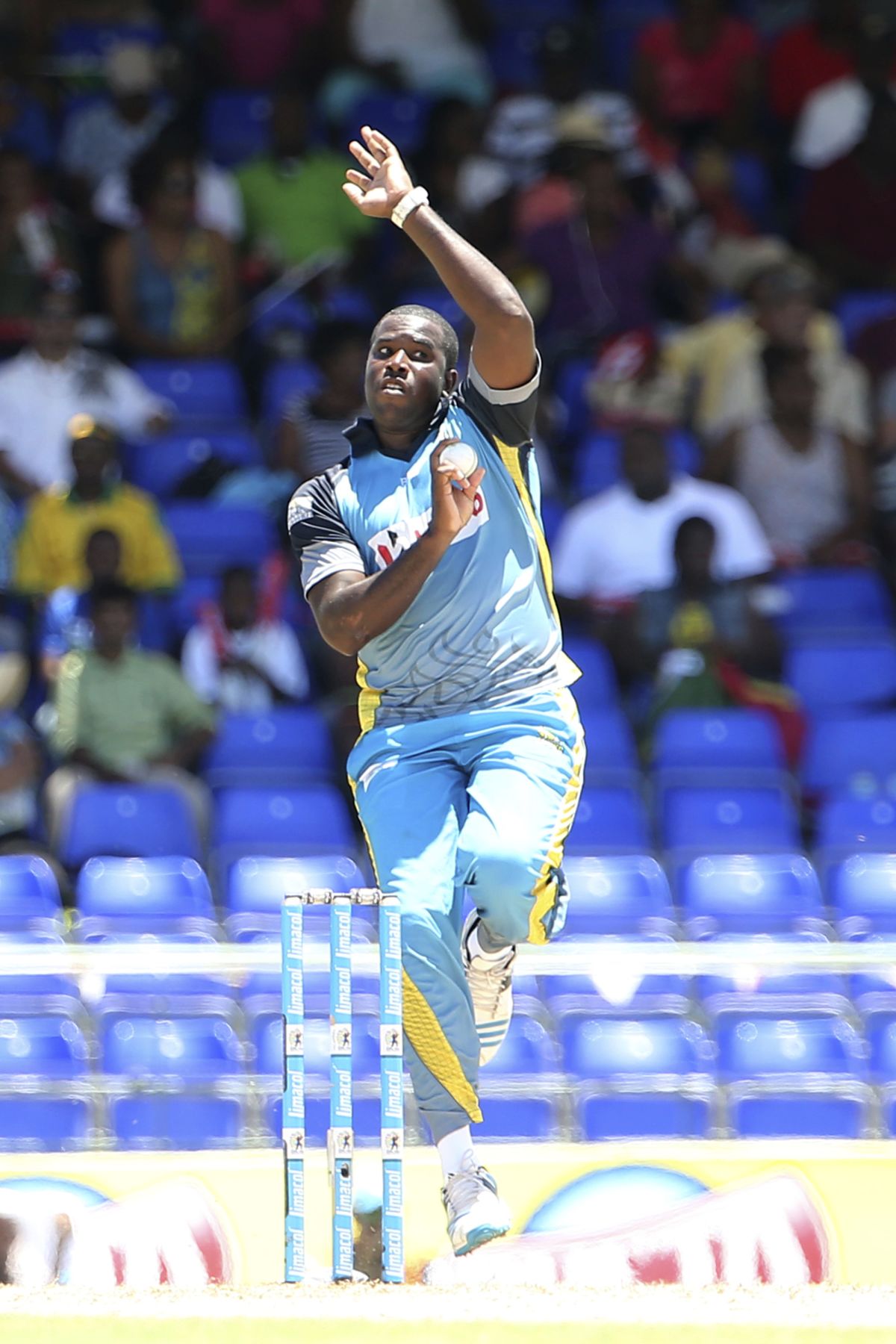 James Anderson and Alastair Cook claimed a stump each | ESPNcricinfo.com