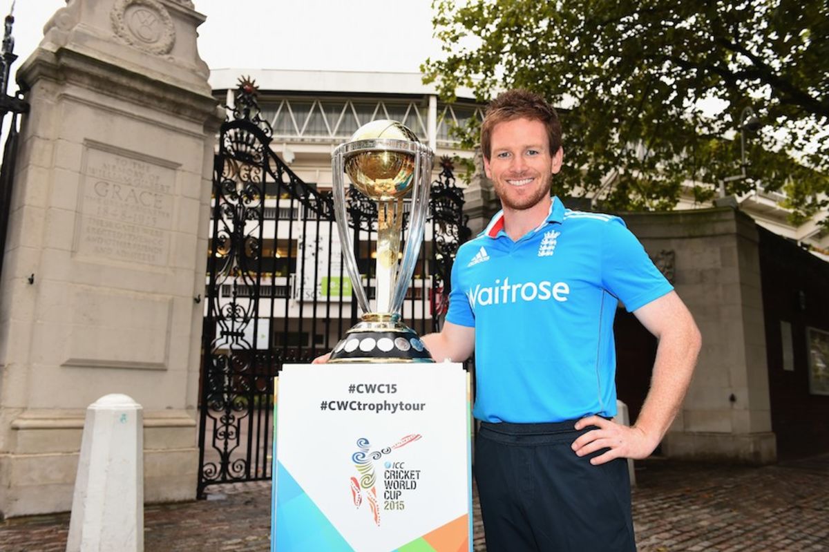 Eoin Morgan with the World Cup outside the Grace Gates at Lord's ...