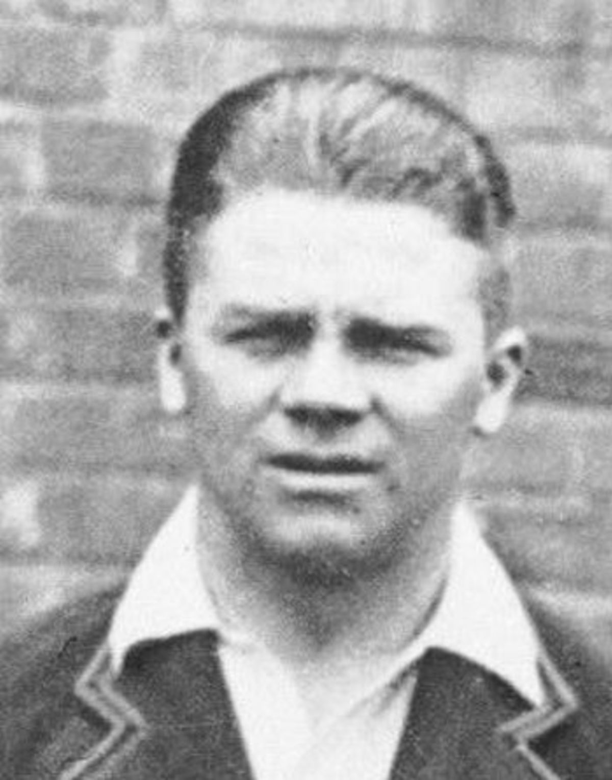 The MCC squad for the 1932-33 tour of Australia and New Zealand ...