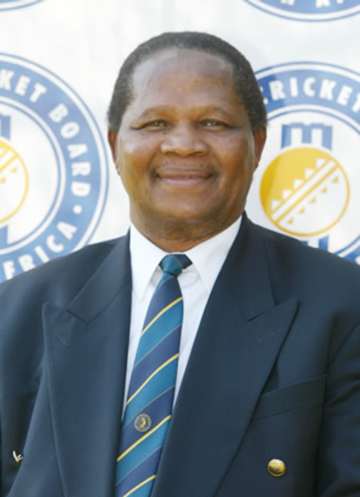 Mohammad Rafique celebrates his hundred | ESPNcricinfo.com