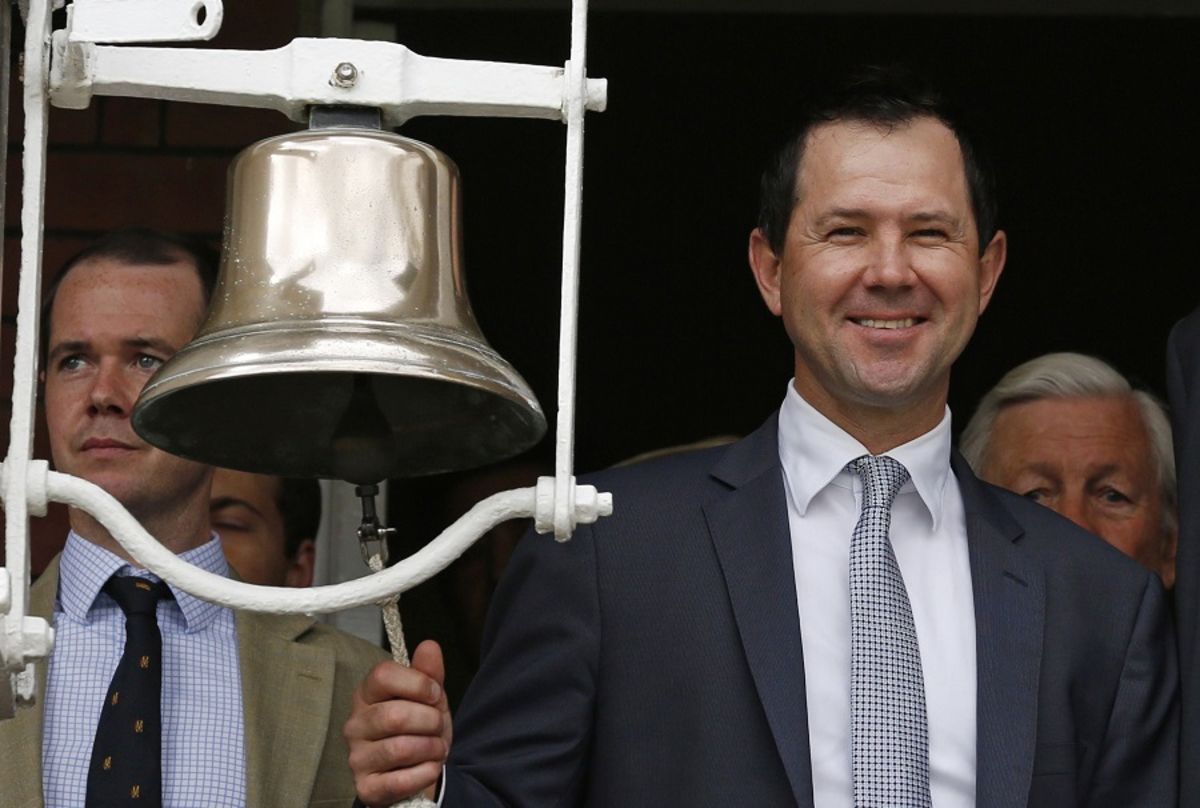 Ricky Ponting with a newly-unveiled statue of himself | ESPNcricinfo.com