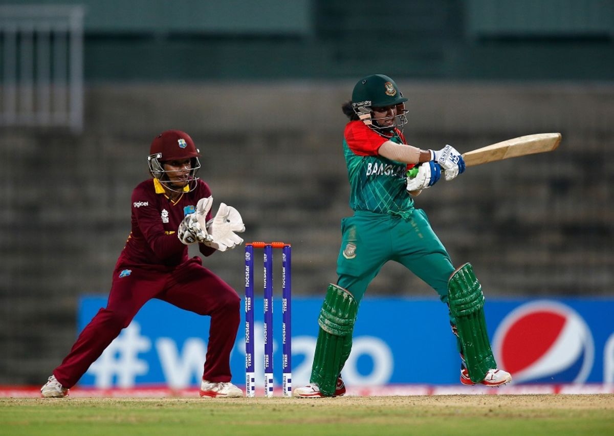 Nigar Sultana pulls the ball | ESPNcricinfo.com