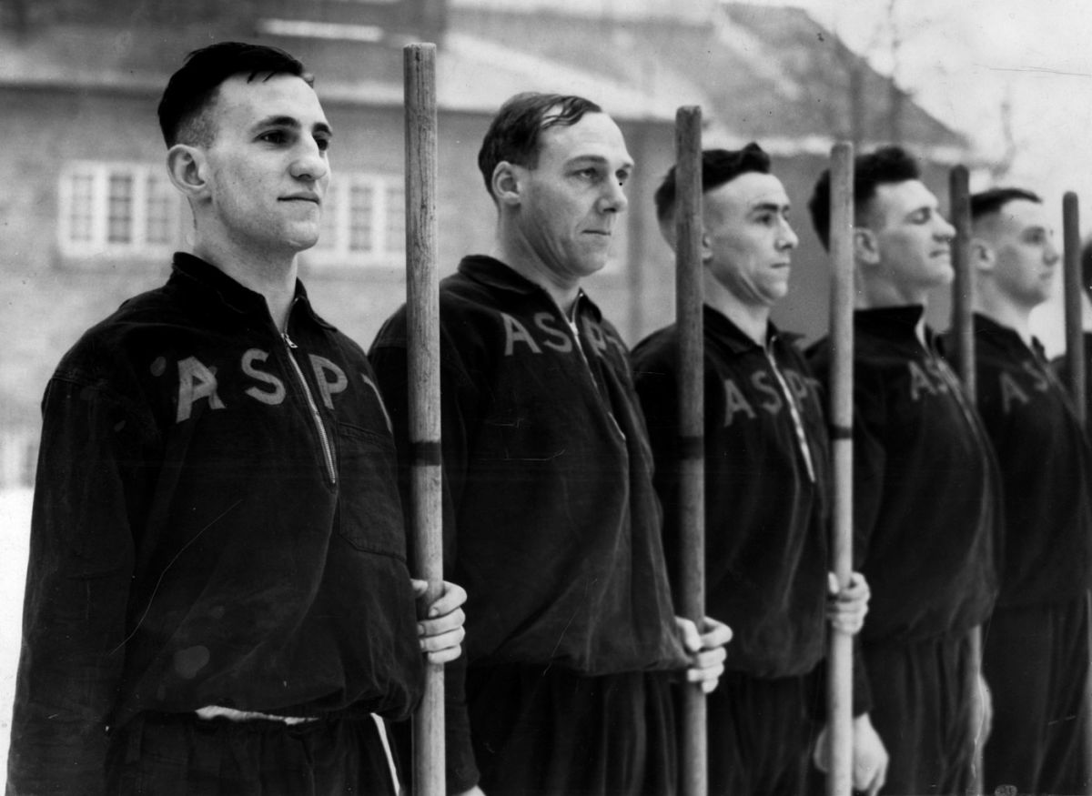 Len Hutton and Stan Nichols (first and second from left) on parade at ...