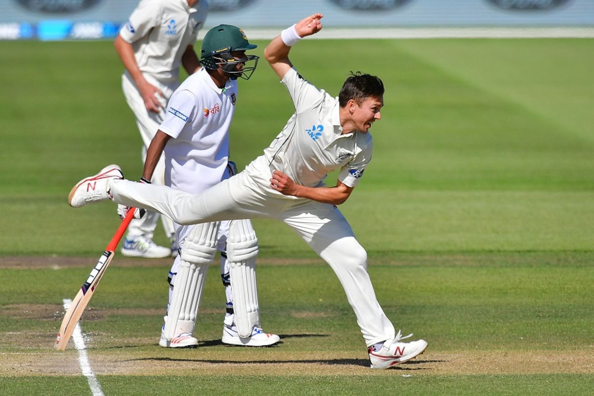 Trent Boult completes his follow through | ESPNcricinfo.com