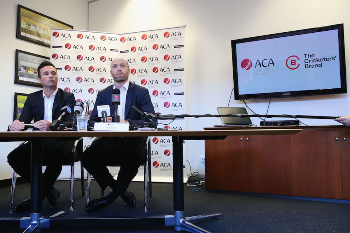 Tim Cruickshank and ACA chief executive Alistair Nicholson talk to the ...