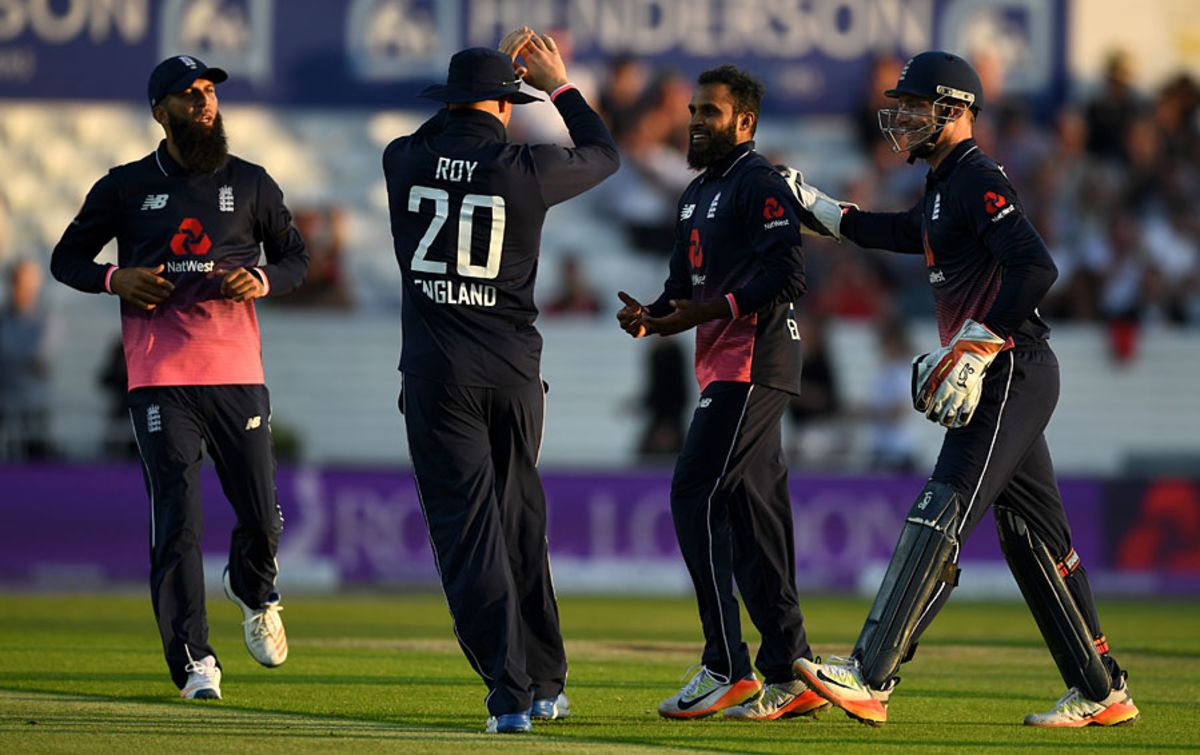 Mark Wood's big lbw appeal eventually brought an lbw decision - via the ...