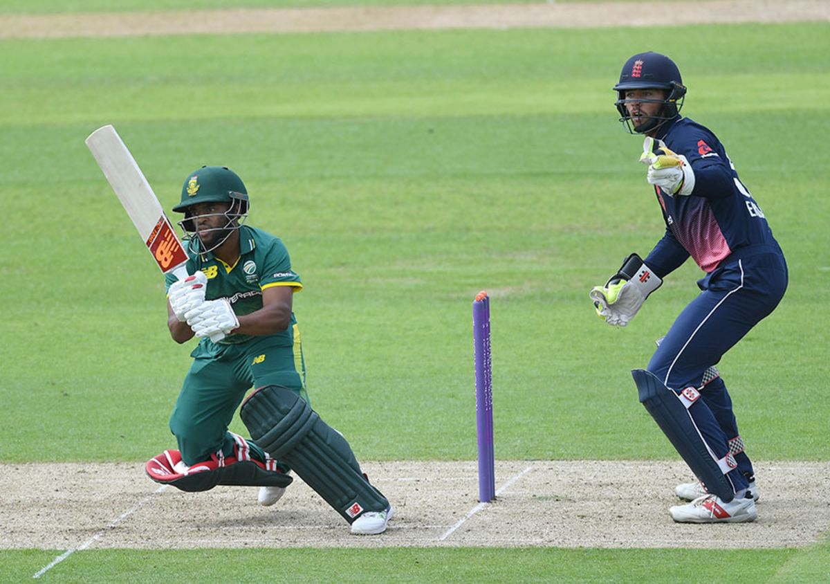 Temba Bavuma works through the leg side | ESPNcricinfo.com