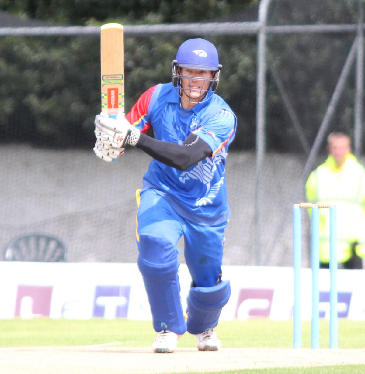 Louis Van Der Westhuizen Drives Down The Ground 5377