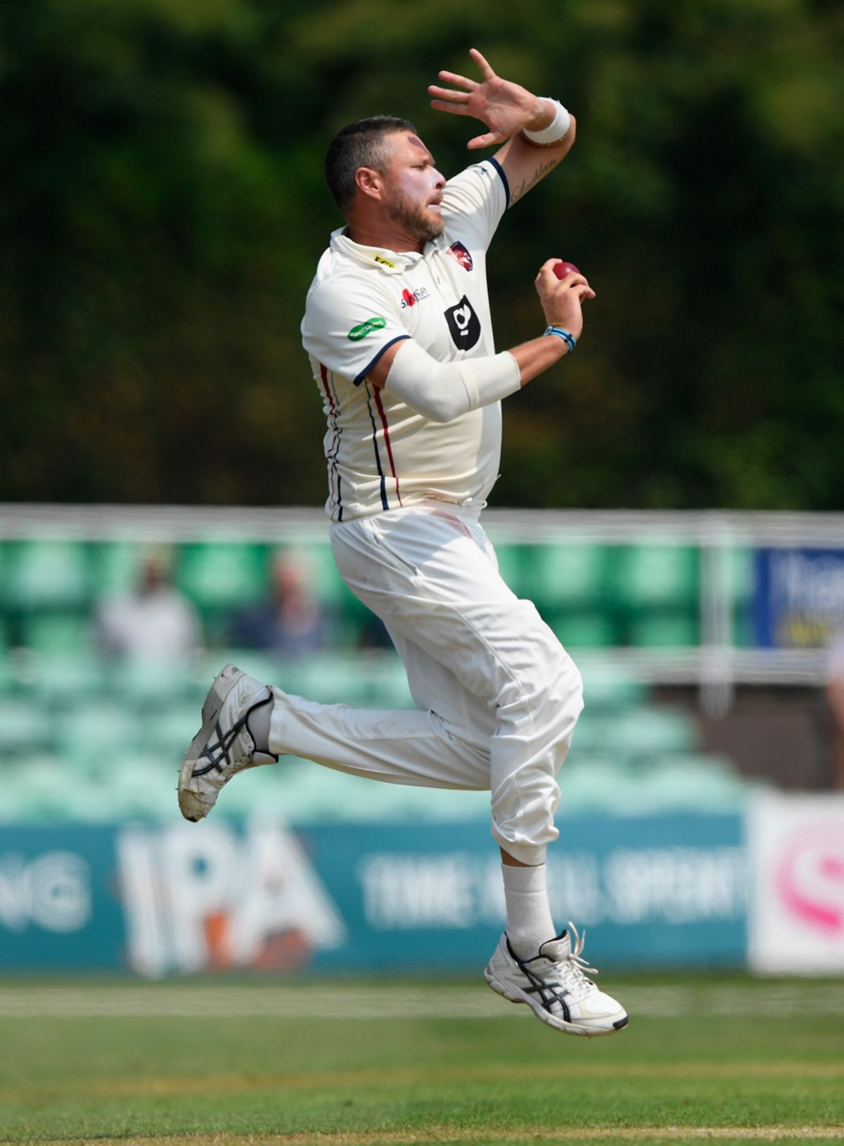 Mitchell Claydon bowling for Kent | ESPNcricinfo.com