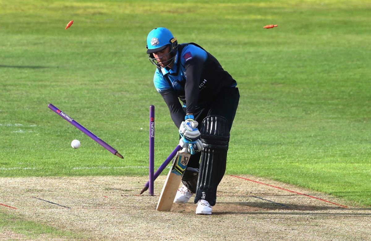 John Hastings had his stumps rearranged | ESPNcricinfo.com John Hastings had his stumps rearranged | ESPNcricinfo.com