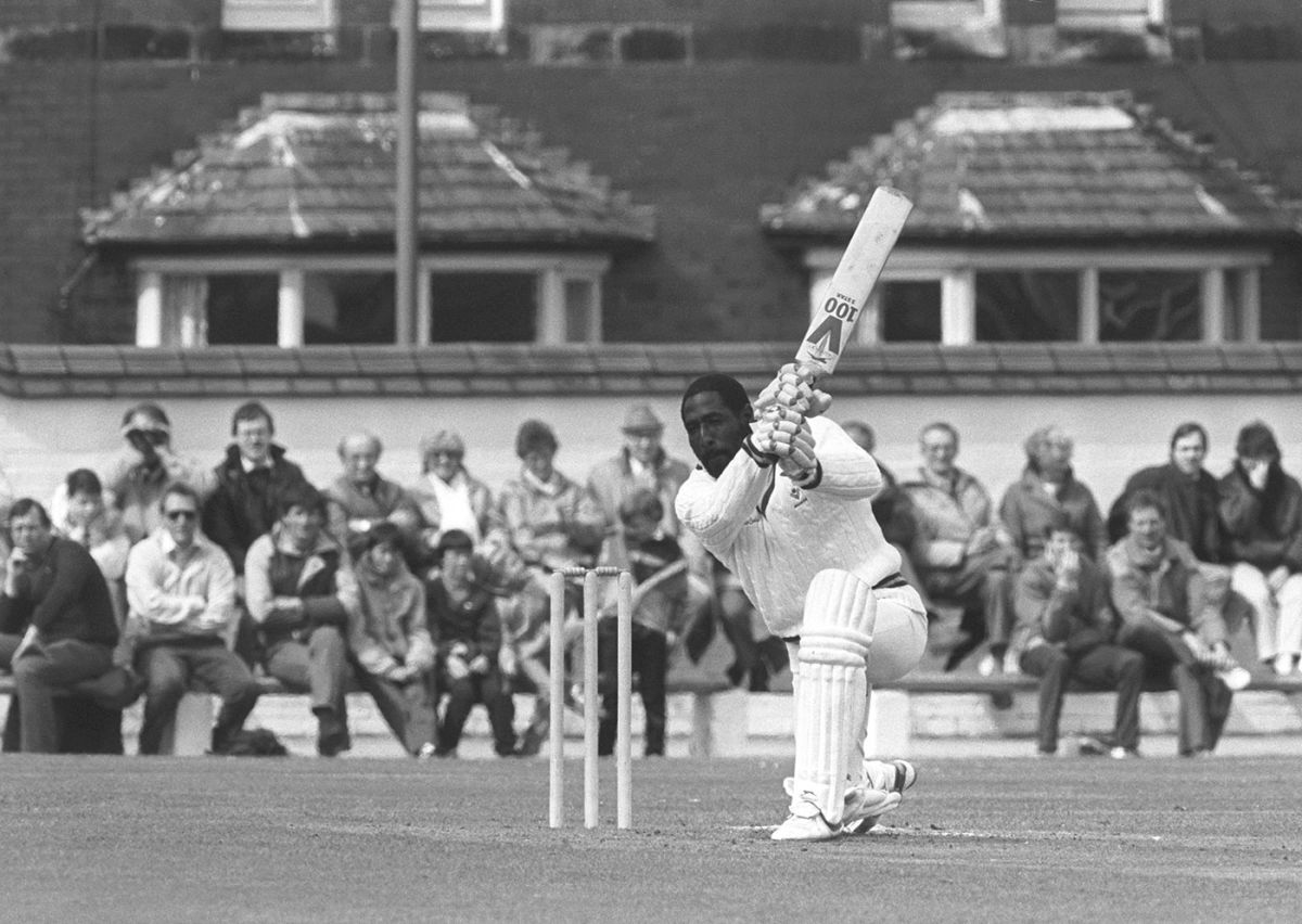 Viv Richards drives on one knee | ESPNcricinfo.com