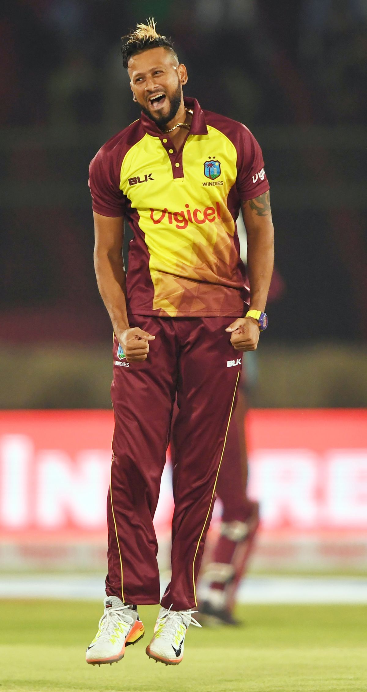 Rayad Emrit ran out Anaru Kitchen on T20I debut | ESPNcricinfo.com