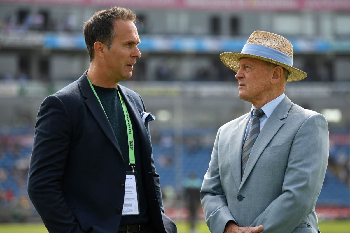 Thumbs up from Stuart Broad | ESPNcricinfo.com