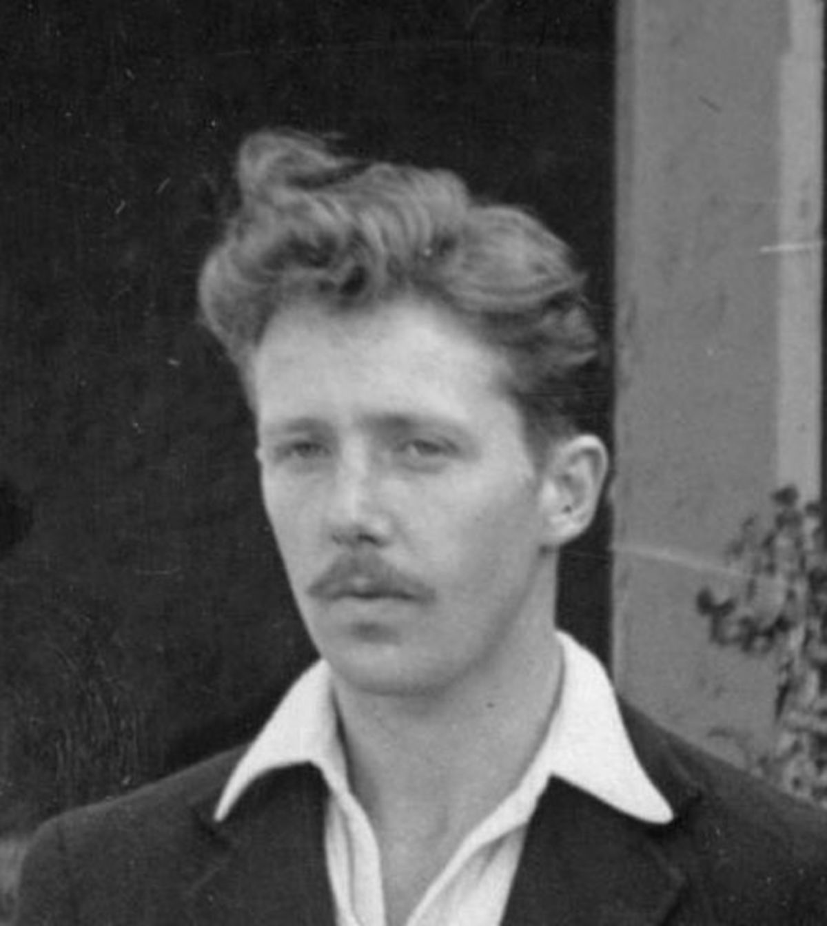 Johnny Wardle bowls | ESPNcricinfo.com