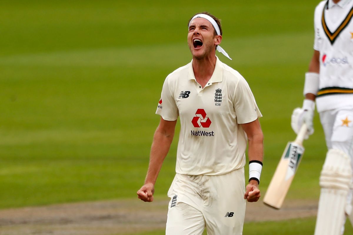 Stuart Broad breaks through at Old Trafford | ESPNcricinfo.com