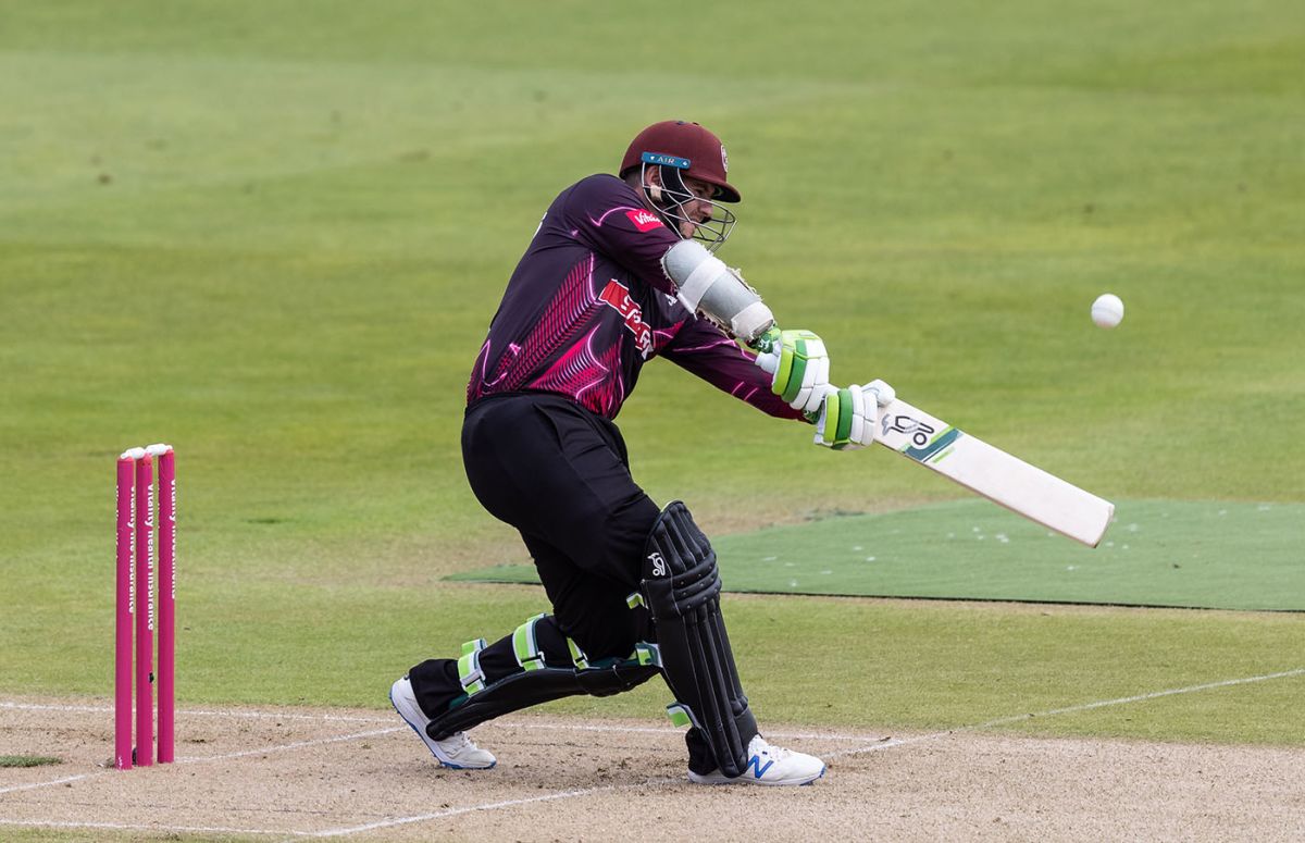 Steven Davies goes over the top | ESPNcricinfo.com