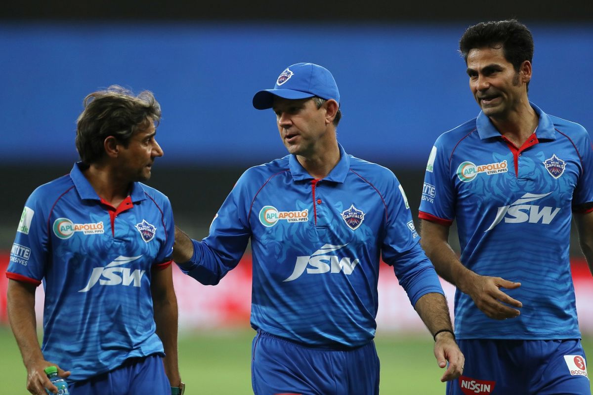 Piyush Chawla ended Delhi Capitals' opening stand | ESPNcricinfo.com