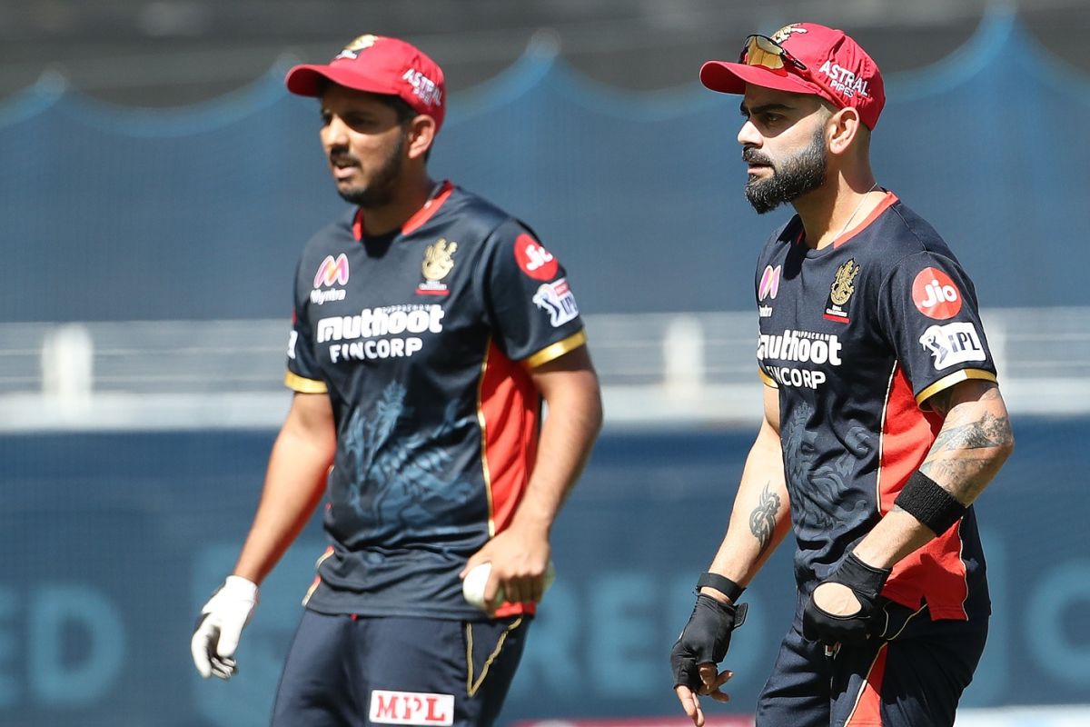 Malolan Rangarajan with Virat Kohli at a warm-up session before the ...
