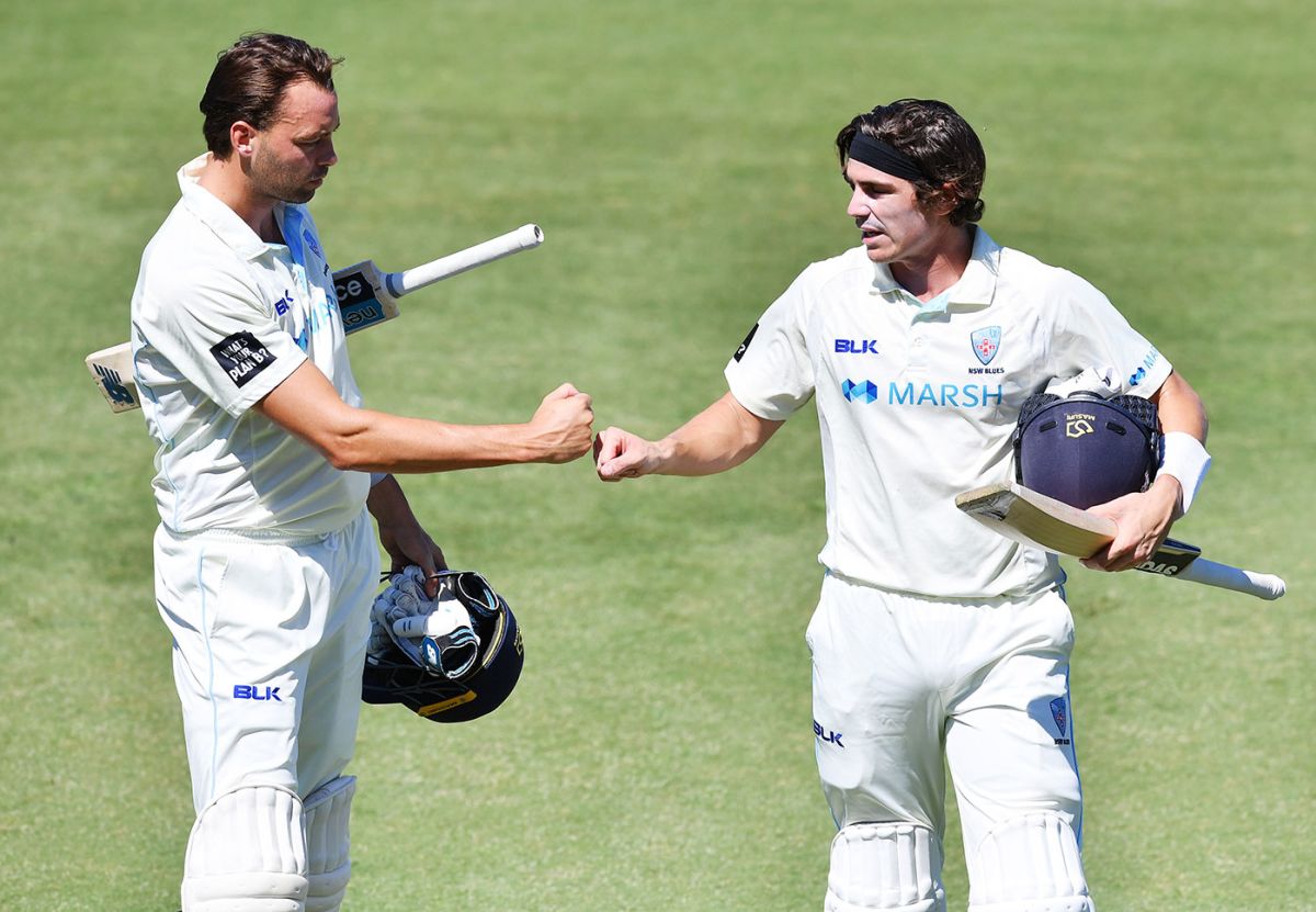 Liam Scott defends on the back foot | ESPNcricinfo.com