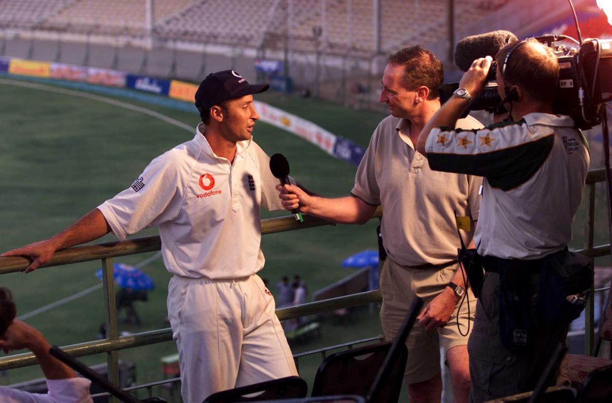 White Fern captain Emily Drumm raises her bat to her team on the ...