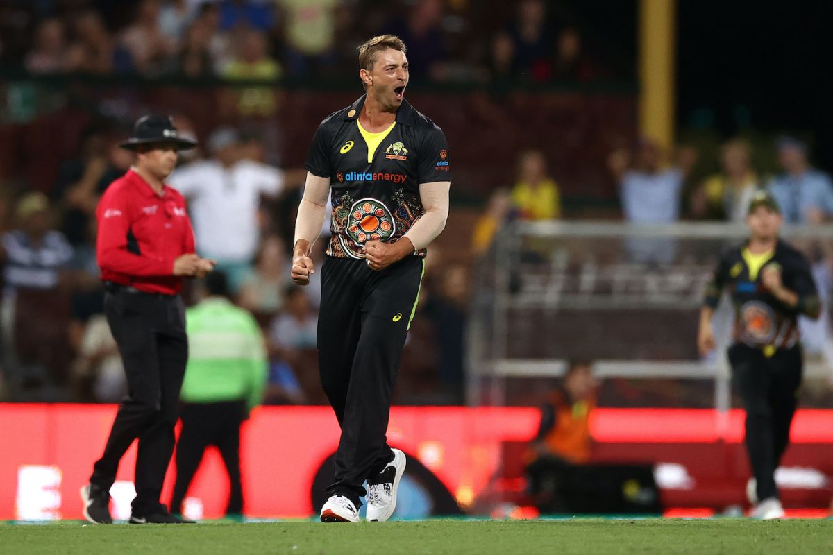 Daniel Sams celebrates his first international wicket claiming Virat ...