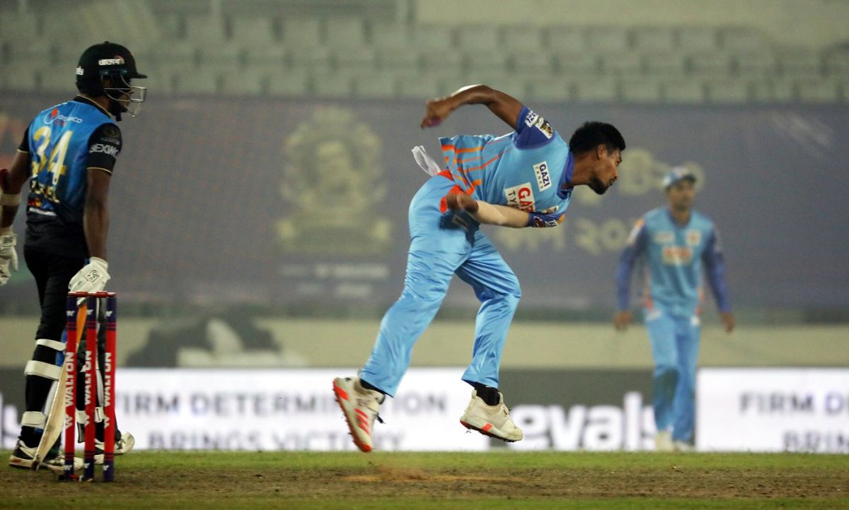 Mustafizur Rahman in action | ESPNcricinfo.com
