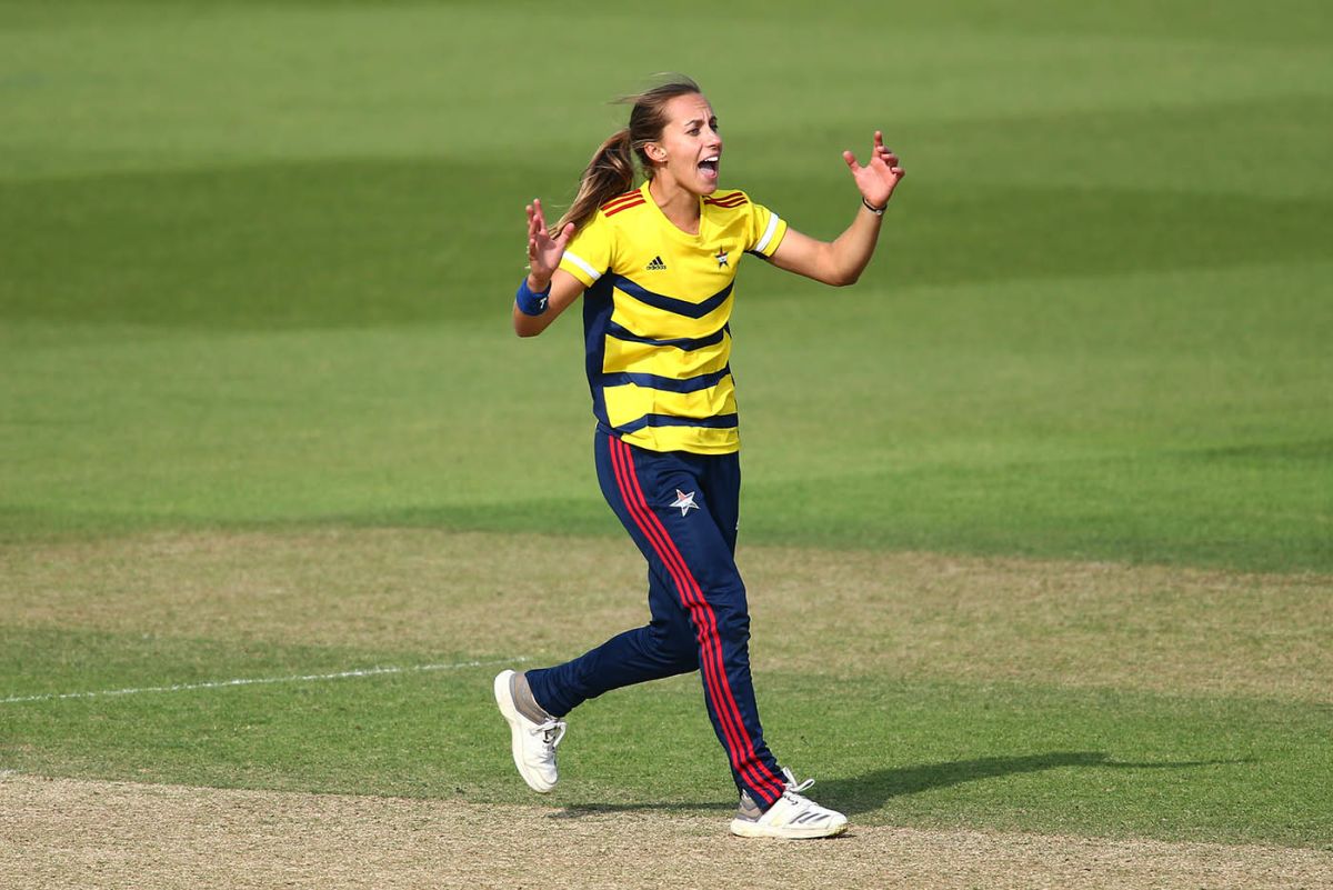 Tash Farrant celebrates a wicket | ESPNcricinfo.com