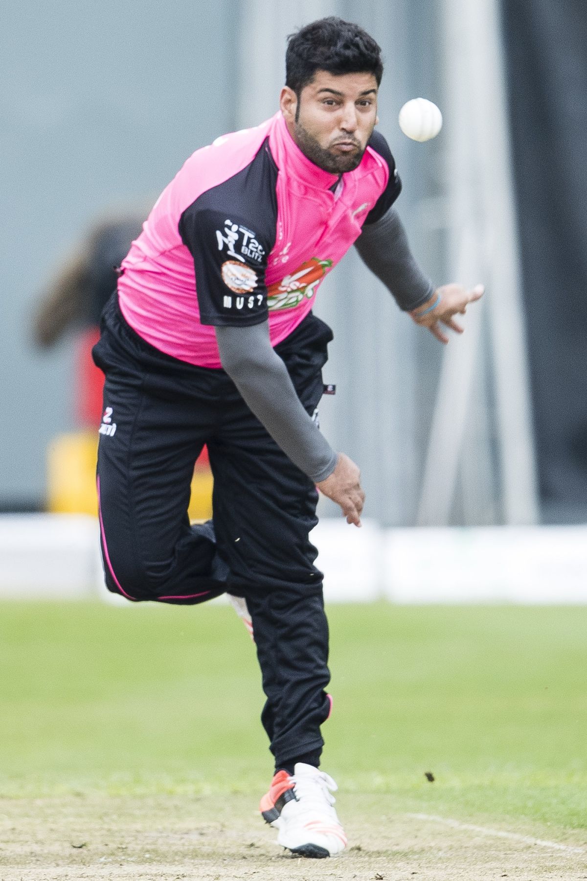 Mohammad Naveed bowls in the T20 Blitz | ESPNcricinfo.com